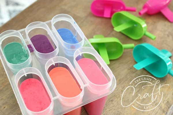 Frozen Chalk Popsicles - DIY Sidewalk Chalk - The Crazy Craft Lady