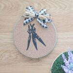 3 Fresh Spring Embroidery Hoop Craft Ideas - The Crazy Craft Lady
