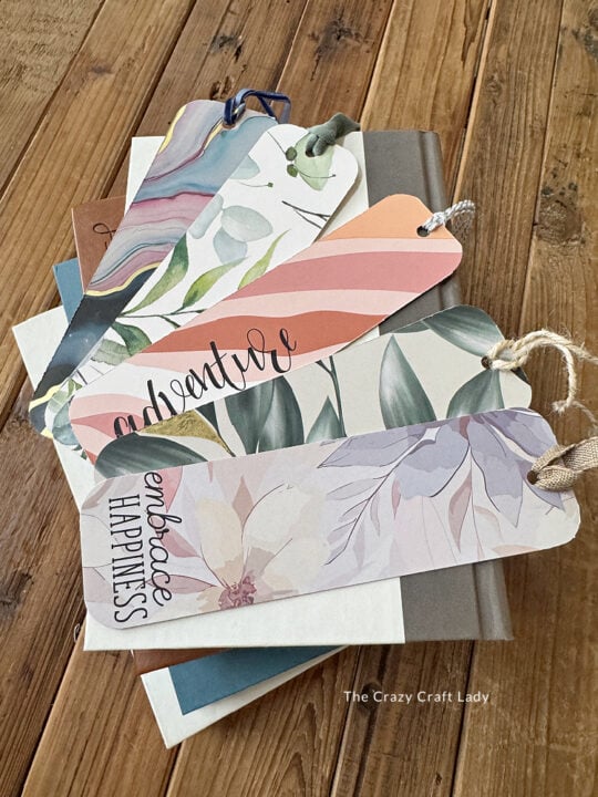 DIY Bookmarks - The Crazy Craft Lady