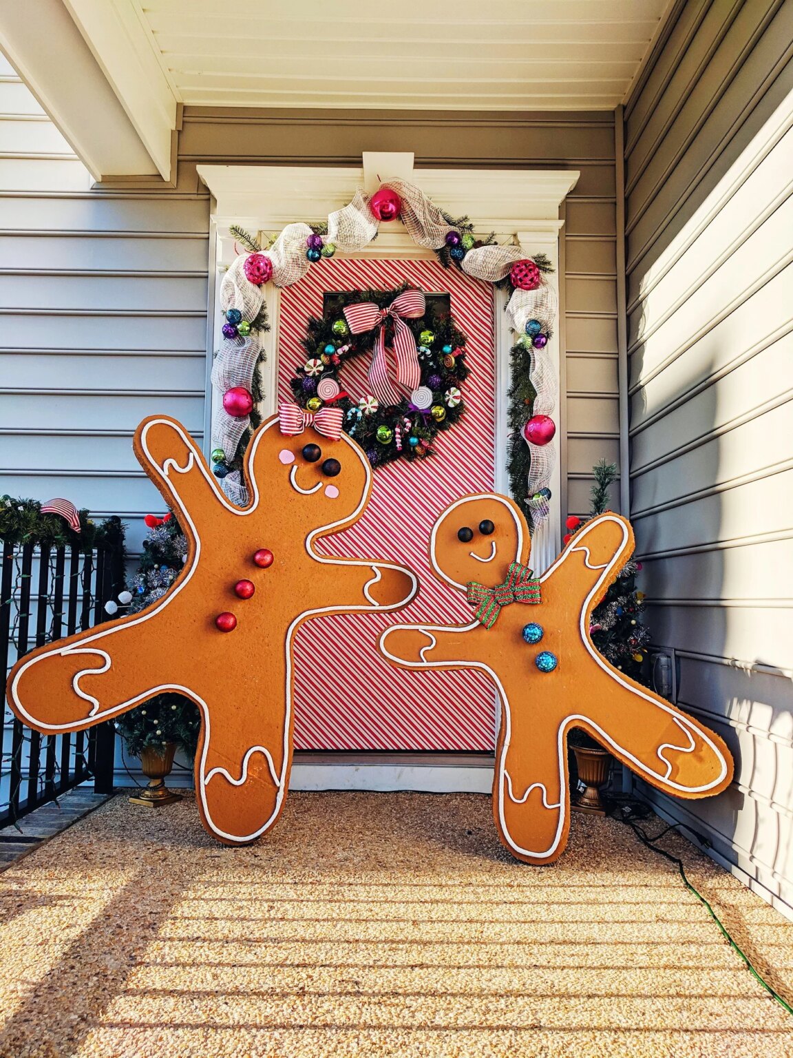 Creative Gingerbread Crafts + DIY Christmas Decor - The Crazy Craft Lady