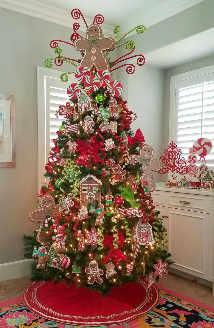 Creative Gingerbread Crafts + DIY Christmas Decor - The Crazy Craft Lady